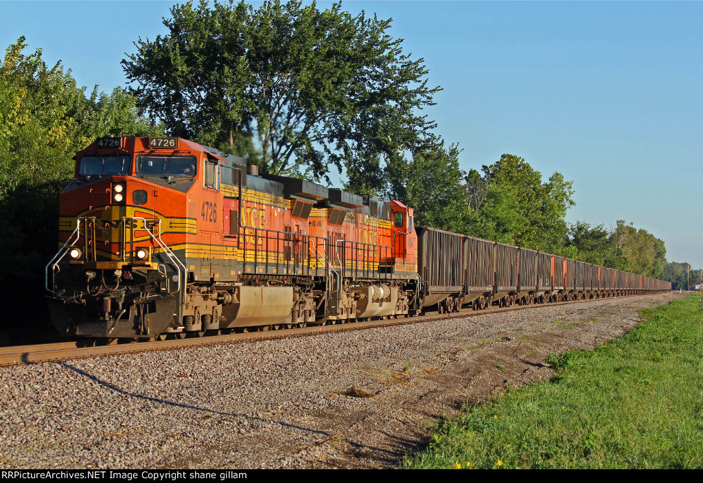 BNSF 4726 Leads a strange train Sb in the early Morning.